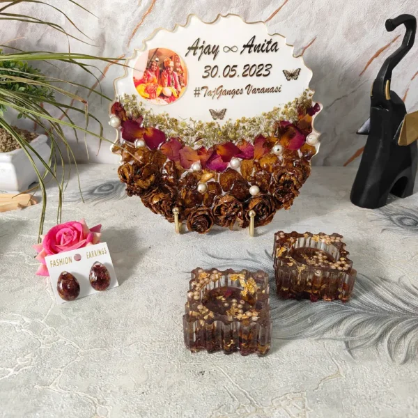 Wedding Garland Preservation in Resin Zigzag Round Frame