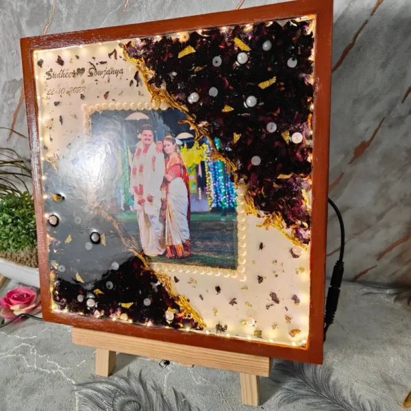 Luxurious LED Lights Varmala Preserved Resin Photo Frame
