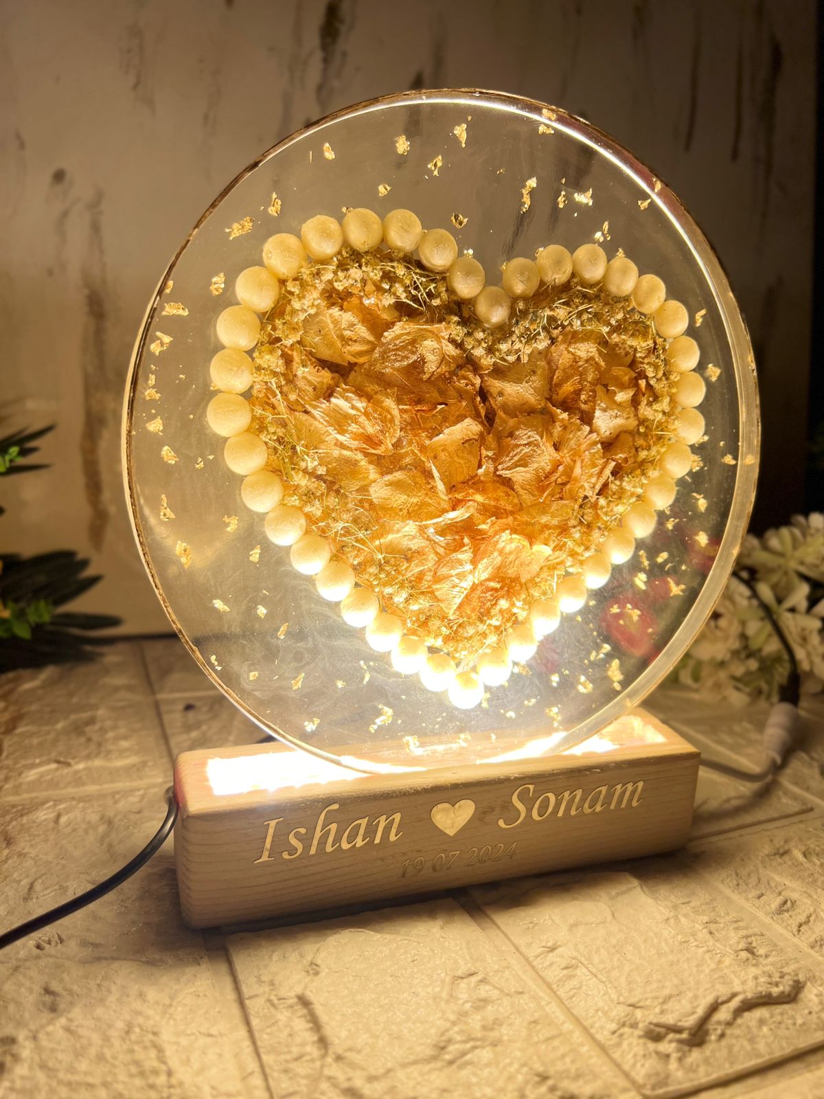 Round Frame with Pearls Border & LED Stand (8 Inch) - Varmala ...